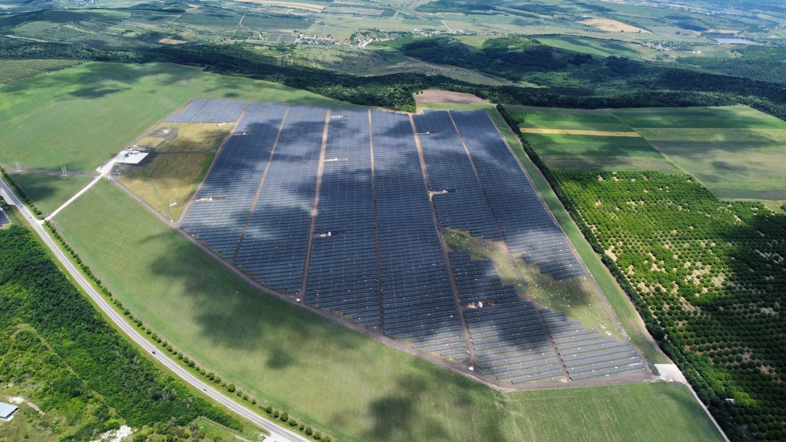 Cel mai mare parc fotovoltaic din R. Moldova a fost inaugurat în ...